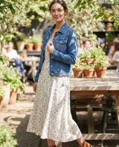 15 Light Jacket Spring Outfit Ideas – Cruise Ship Mania